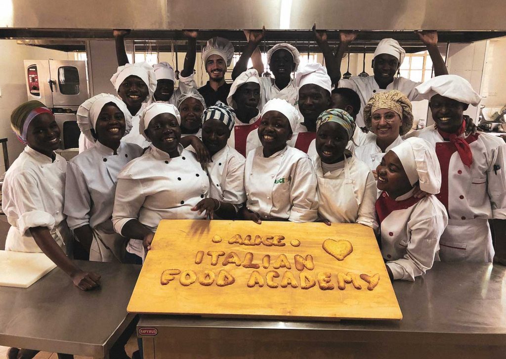 Fenomeno chef in Kenya, on air e online. Anche i talenti di AIFA in pista